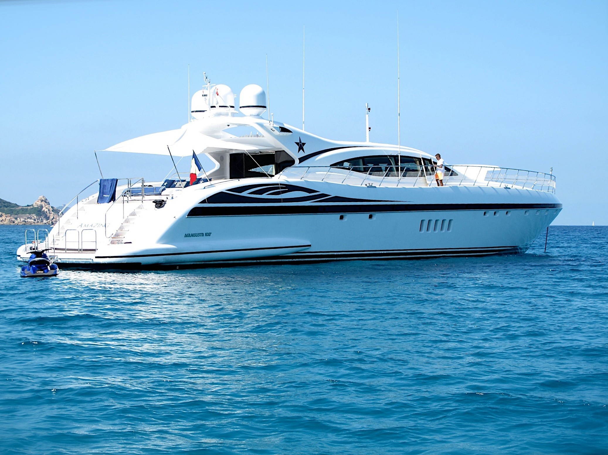 AMAZING Yacht Charter Details, Mangusta 108' | CHARTERWORLD Luxury ...